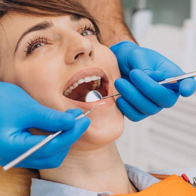 Dental Cupping on Front Teeth: Causes, Symptoms, and Treatment